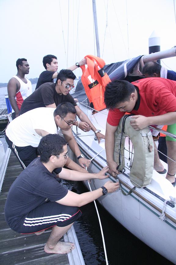 Basic Seamanship Training for SMOU TNTA Cadets