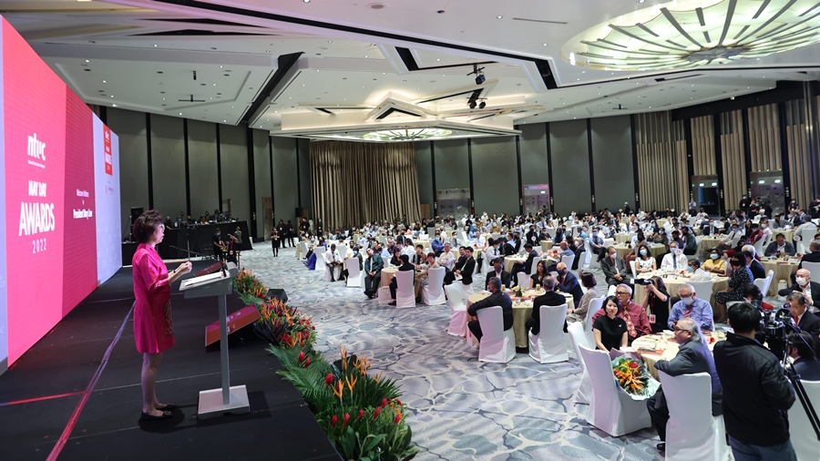 NTUC Veteran Bob Tan Clinches Top May Day Award; NTUC Honours a Total ...