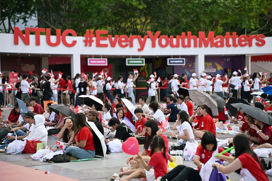 NTUC celebrates National Day at the Promontory, Marina Bay with youths ...